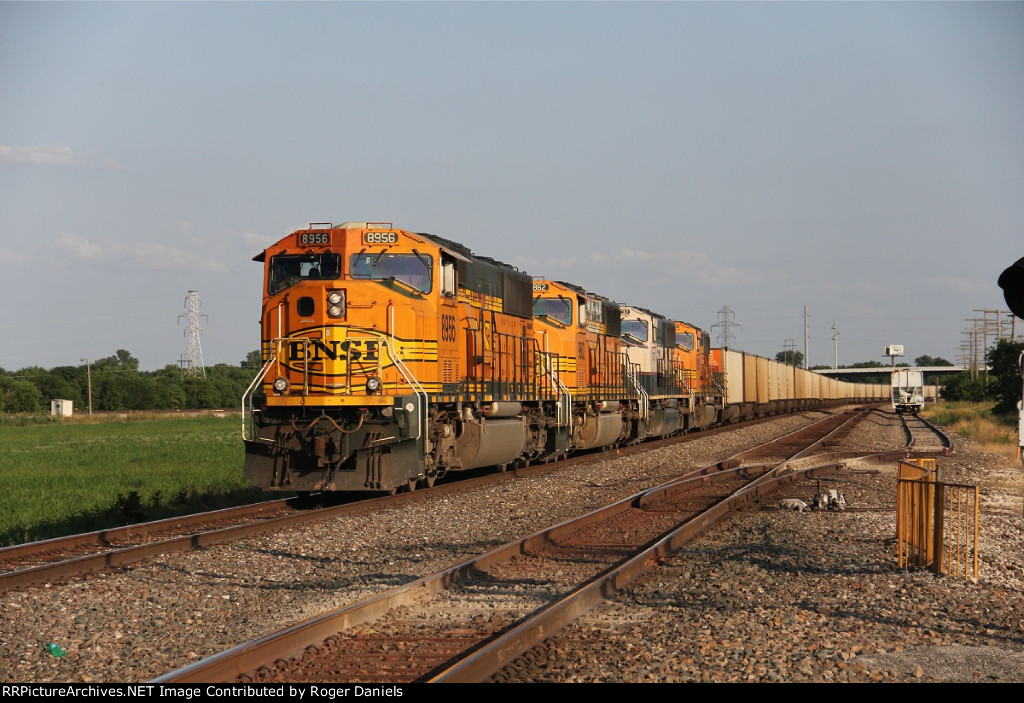 BNSF 8956